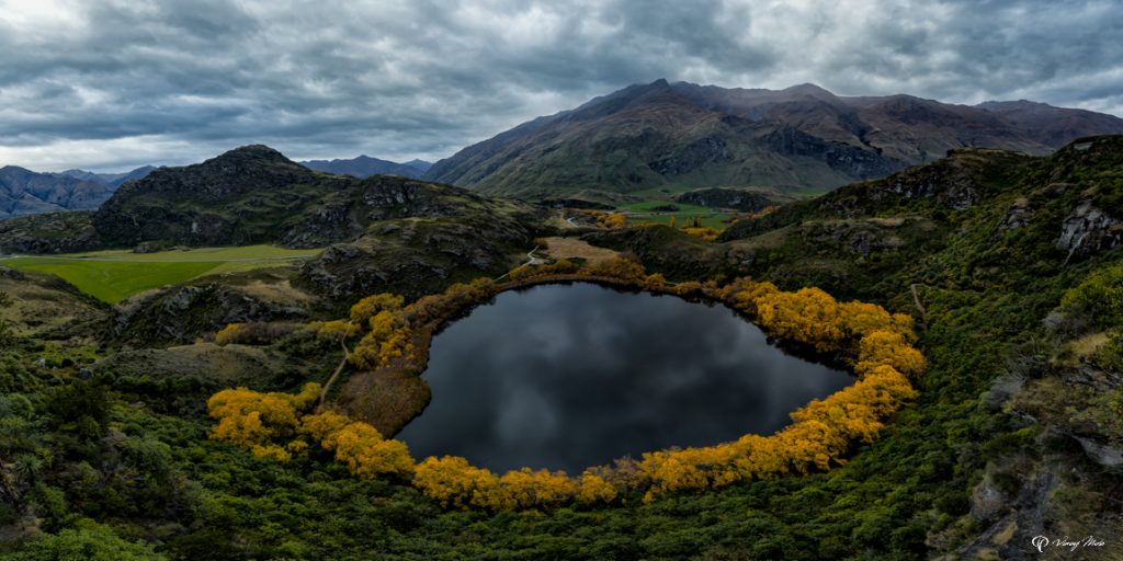 The Diamond Lake In Miraculous Autumn, Diamond Lake, Wanaka, New ...